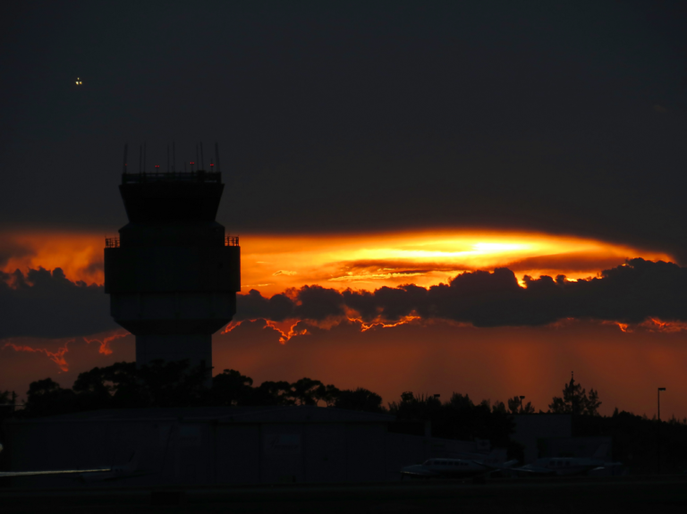 Learn to Fly – FXE JET CENTER